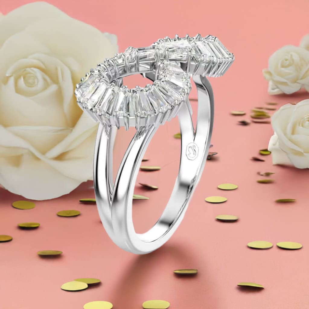 Swarovski Hyperbola cocktail ring Infinity, White, Rhodium plated | Ole Aas